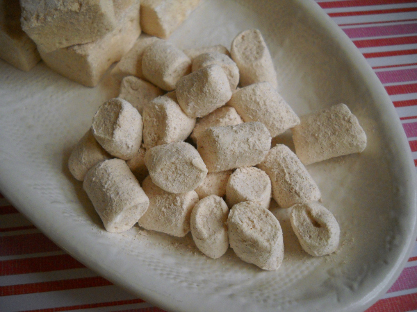 How to Make Homemade Marshmallows | Parents Need to Eat Too